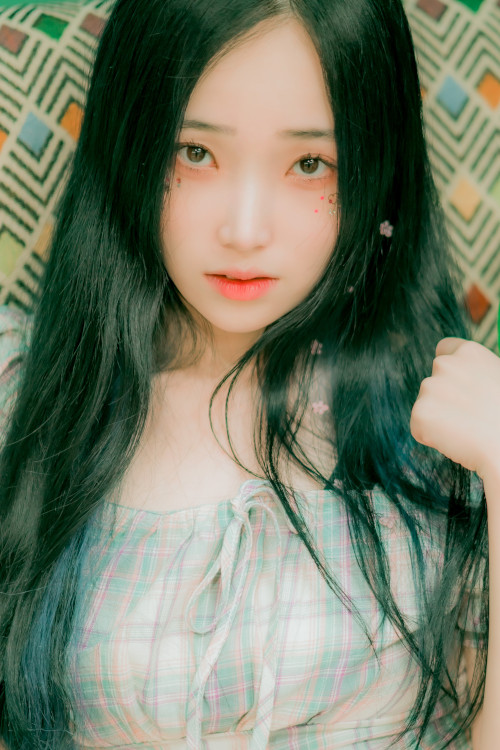 Bambi 밤비 Everia Club